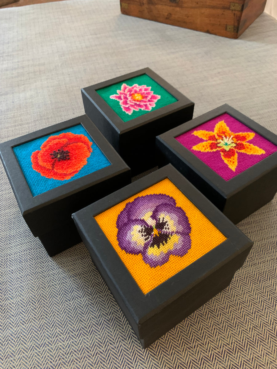 Waterlillies - Appleton Box Tapestry Kit – Embroidery Marketplace - Calgary